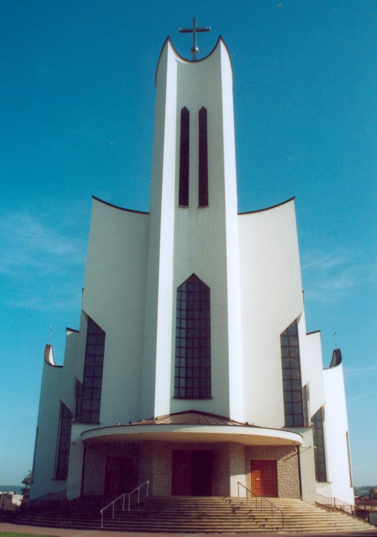 Kościół pw. Ducha Świętego w Dębicy – historia budowy i parafii ...